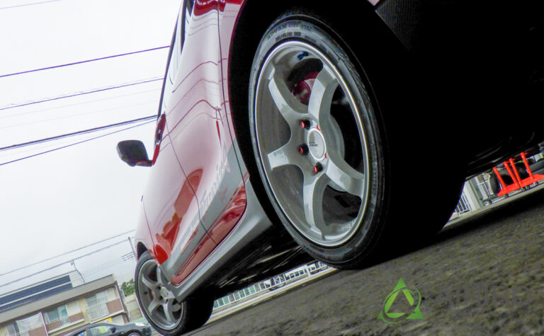 スズキ スイフトスポーツ（ZC33）におすすめ！ADVAN RacingのTC-4とヨコハマタイヤのアドバンd Bを装着しました[215/45R17] - 埼玉県川越市タイヤ交換 ホイール販売店